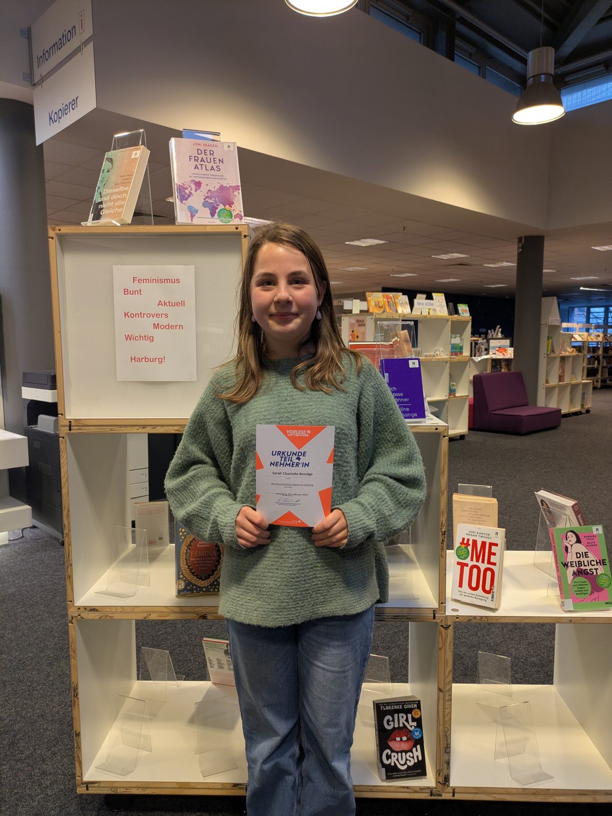 Bezirksentscheid Vorlesewettbewerb: Sarah aus der 6c war dabei ...